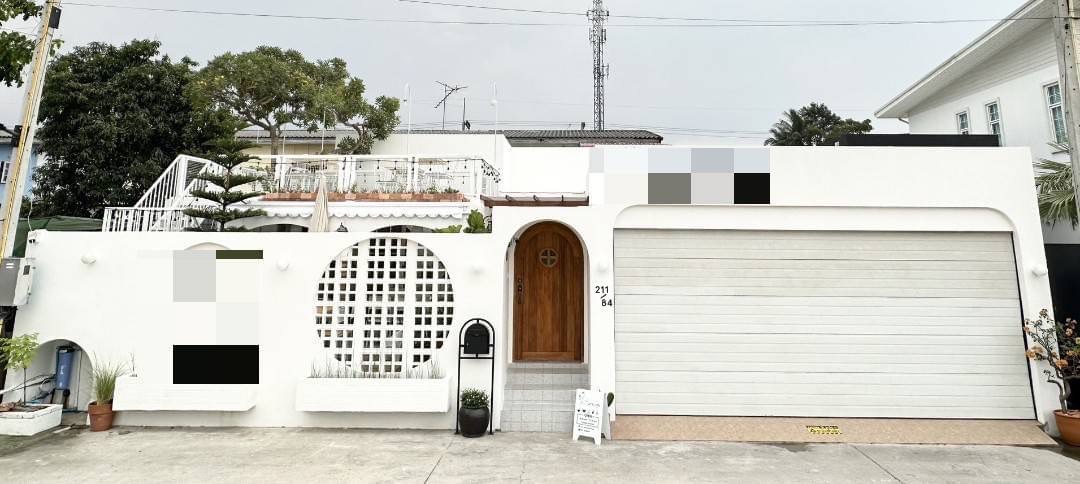 Single House, Muji style, Minimalist Cafe Sriracha - THAI HOME LAND ...